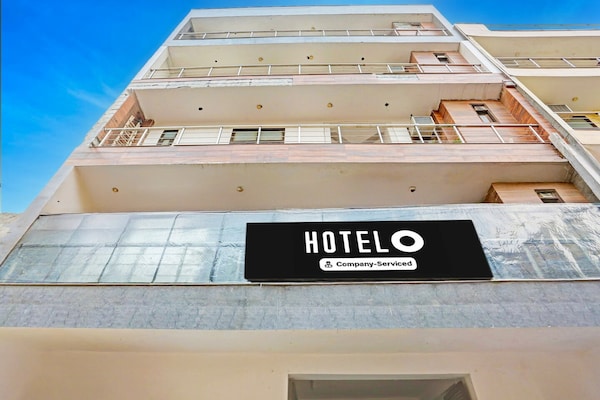 Super Hotel O Shalimar Bagh Max Hospital - Delhi