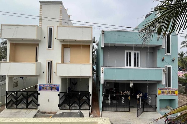 Collection O Sholinganallur Chennai Formerly Nimalan Residenc - Chennai