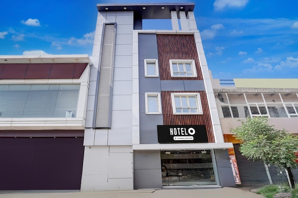 Hotel O Jishan Market Mathura - Mathura