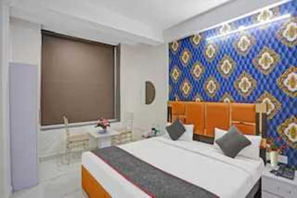 Hotel O Sector 51 Metro Station Formerly Shubham Residency - Ghaziabad