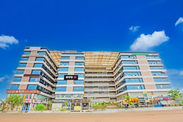 Hotel O Naroda Gidc Formerly Yuvraj - Ahmedabad