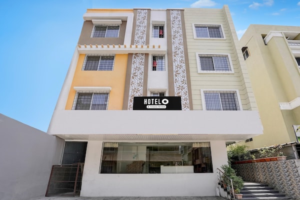 Super Hotel O Chhatrapati Nagar - Shirdi