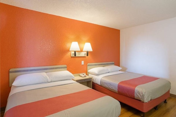 2 Full Beds - Arvada, CO