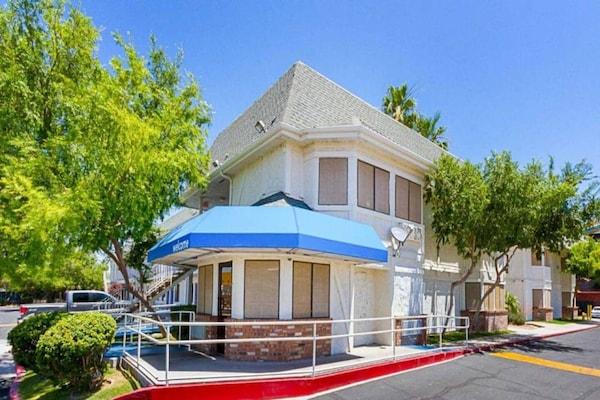 1 Full Bed  Mobility Accessible Tub - Mesa, AZ