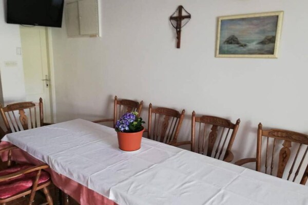 Holiday Home Ribarić - Four Bedroom Holiday Home With Terrace - Banjol