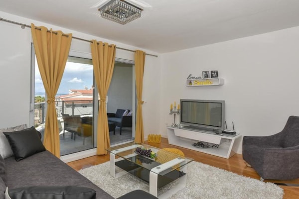 Apartment Hani 1 - One Bedroom Apartment With Balcony And Sea View - Makarska