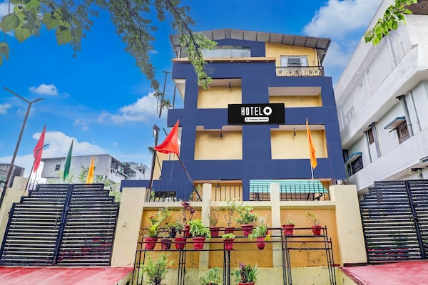 Hotel O Clement Town Formerly Morning Star - Dehradun