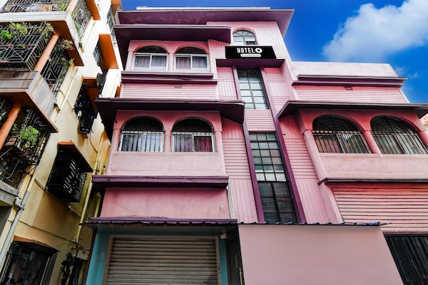 Super Hotel O Nscb International Airport Formerly Bougain Villa - Calcutta