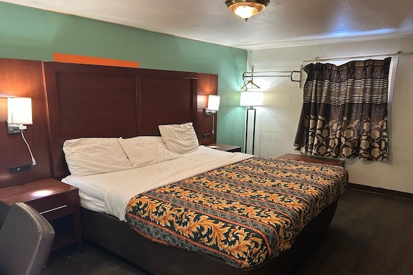 King Bed Smoking - Indiana (State)