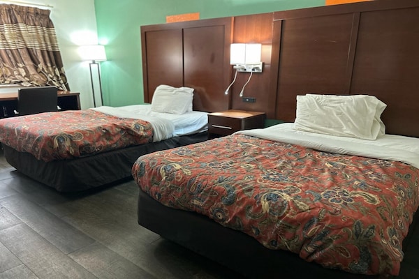 2 Queen Beds Non Smoking - Indiana