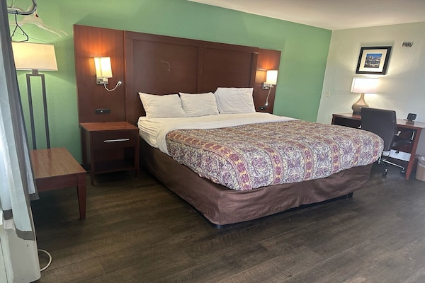 King Bed Non-smoking - Indiana (State)
