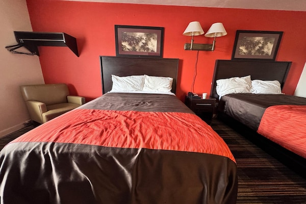 2 Full Beds Non-smoking - Virginia