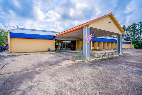 2 Full Beds Non-smoking - Livingston, TX