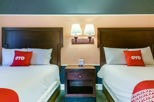 3 Full Bed - Public Beach, SC