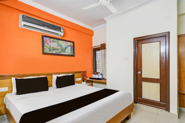 Collection O Sharath City Mall Formerly Delight Inn Gachibowli - Hyderabad