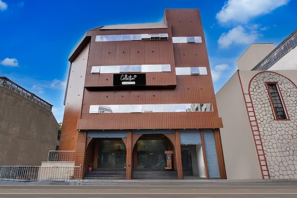 Collection O Mg Road Rajkot Formerly Shahi Darbar - Rajkot