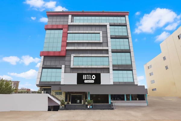Collection O Nellore Subbareddy Government Hospital Formerly Hotel Rama Royal - Nellore