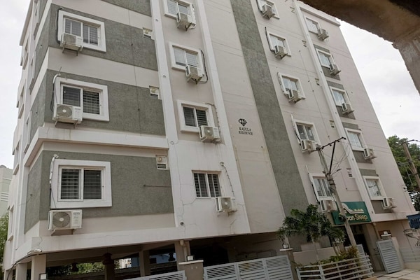 Hotel O Shamshabad Airport Complex Formerly Urban Sleep - ハイデラバード
