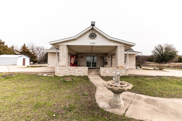 King Bed - Decatur, TX