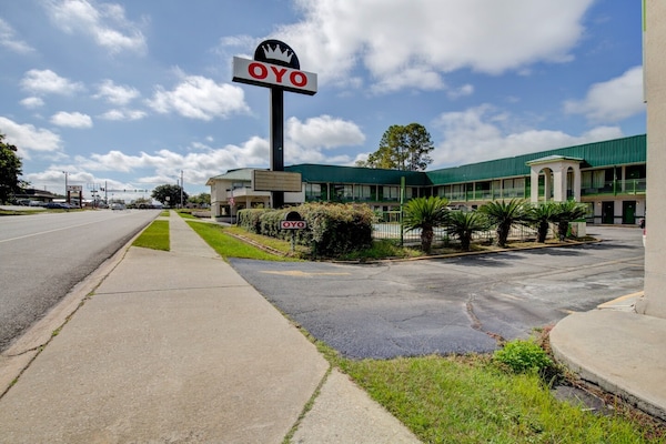 King Bed - Douglas, GA