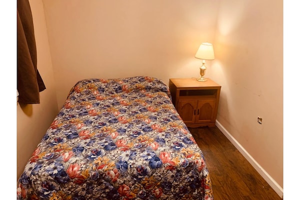 2 Bedroom Cabin - Hope, NJ