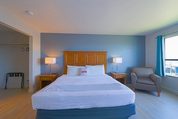 King Bed - Newport, OR