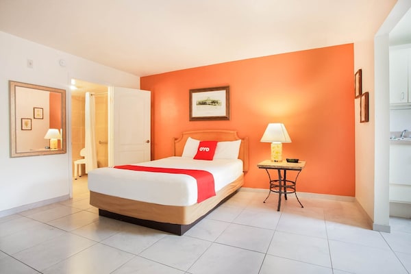 Premium King Bed - Sanibel Island, FL