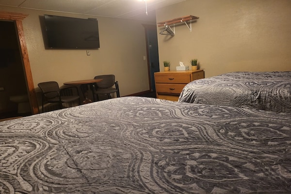 2 Full Bed With Pull Out - Gettysburg, SD