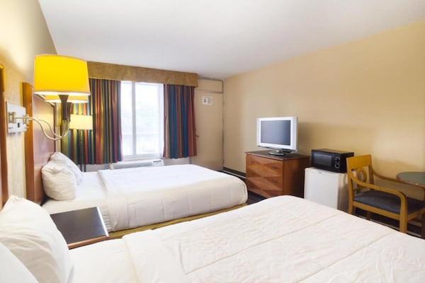 2 Queen Bed - Kingston, TN
