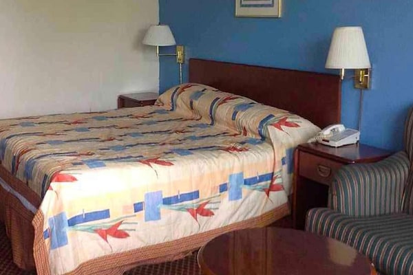 King Bed Smoking - Milledgeville, GA