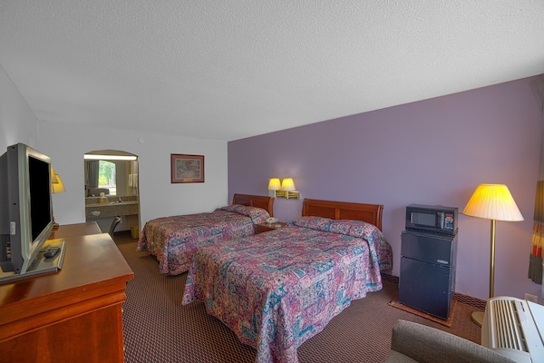 2 Full Bed Smoking - North Carolina