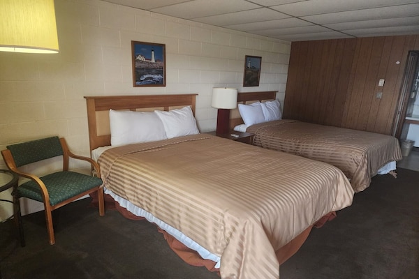 2 Queen Beds Non-smoking - Kansas