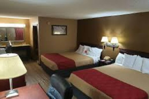 2 Queen Beds Non-smoking - South Carolina