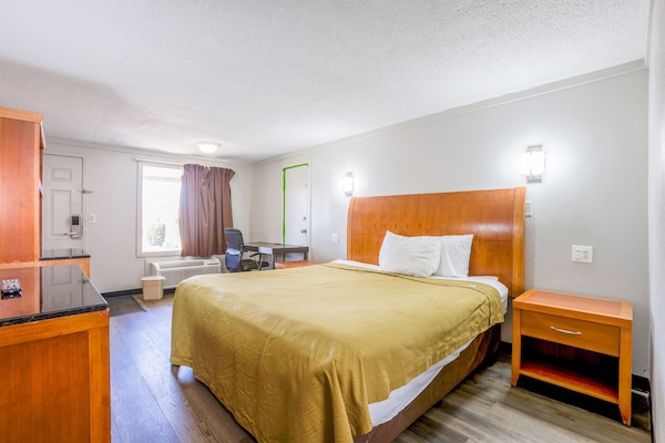 King Bed Non-smoking - Indiana