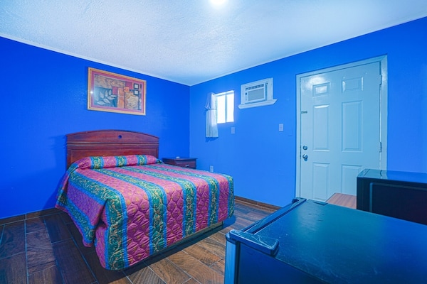 Queen Bed - Corpus Christi, TX