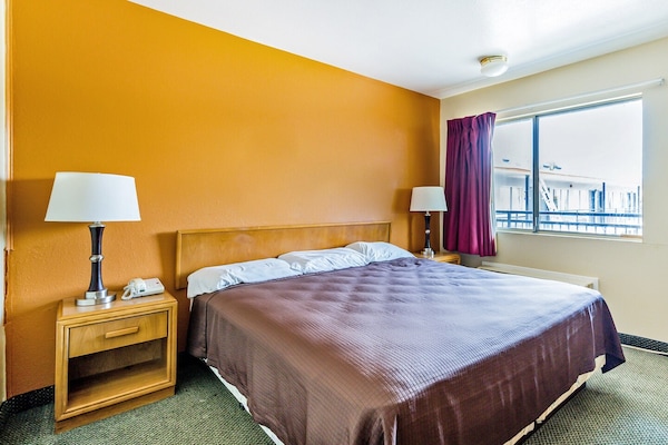Premium King Bed - Shreveport, LA