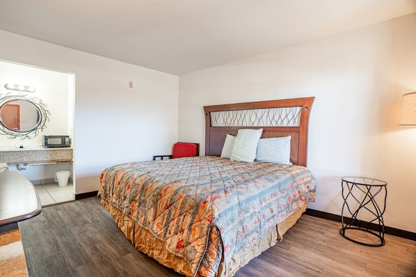 King Bed - South Carolina