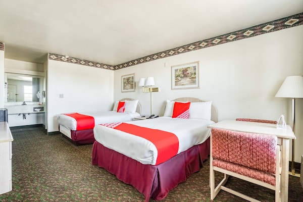 2 Full Bed - Wichita Falls, TX