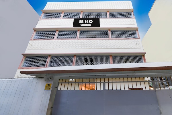 Super Hotel O Picnic Garden Formerly Amaris Stay - Kolkata
