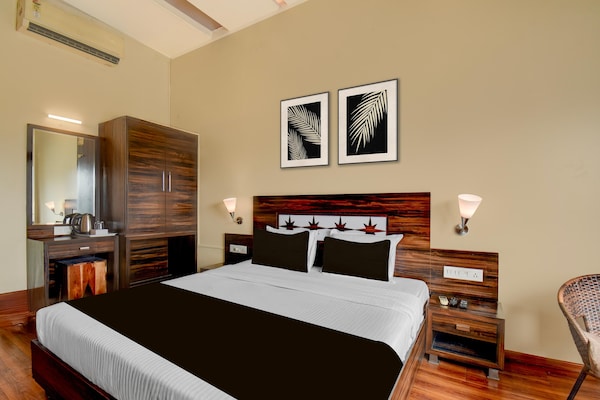 Townhouse Oak Sinhgad Road Crossway Formerly Popular Hotel 1 - Pune