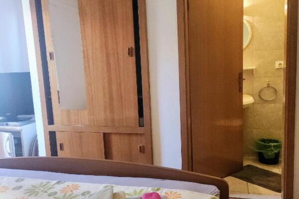 Rooms Tatjana -  Double Room (2) - Supetar