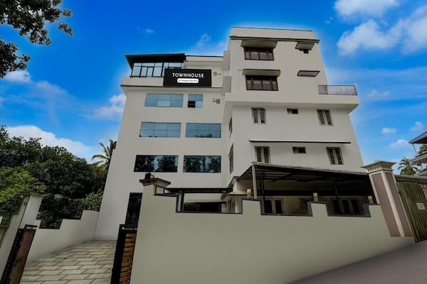 Townhouse Thondayad Calicut Formerly Dream Casa - Kozhikode