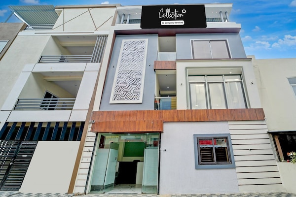 Collection O Hotel Sp14 - Indore