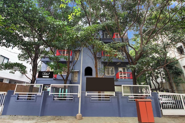 Super Collection O Grey House - Pune