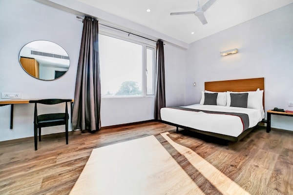Super Oyo Tonwhouse 1274 Patrakarpuram - Lucknow