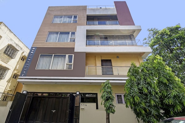 Super Townhouse All In One - Kolkata