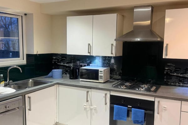 Standard Double Room - Shared - Mánchester