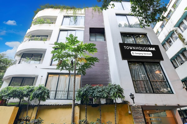 Townhouse Oak Ballygunge Formerly Hotel Lovelock - Kolkata