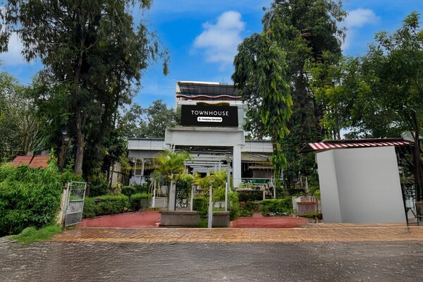 Townhouse Balewadi Stadium Pune Formerly Hotel Sarovar - Pune (India)