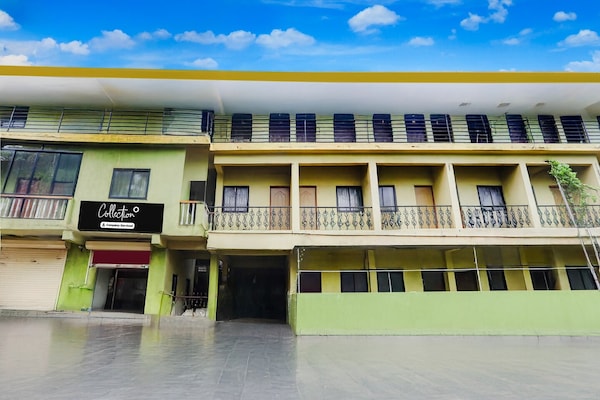 Collection O Candolim Beach Formerly Poornima Place - Goa